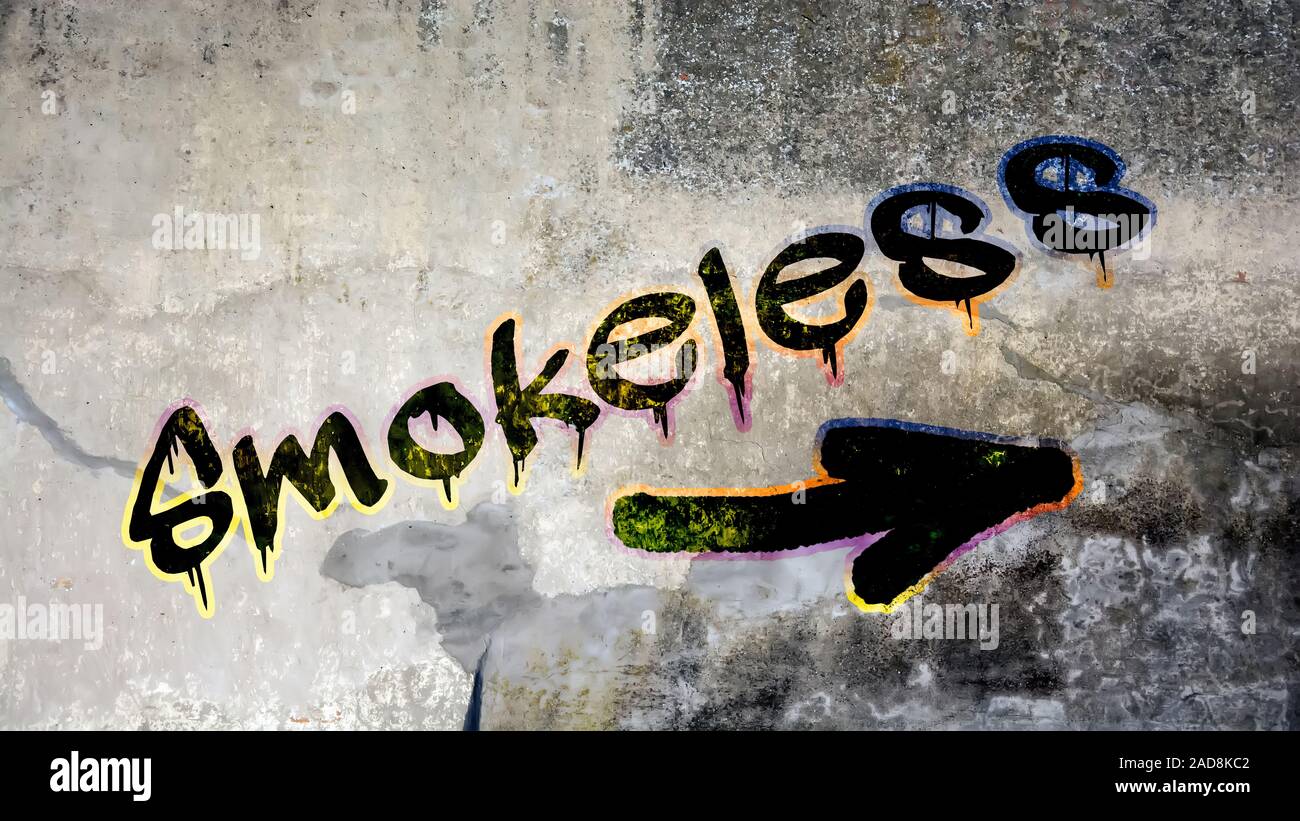Wall Graffiti to Smoking versus Non Smoking Stock Photo - Alamy
