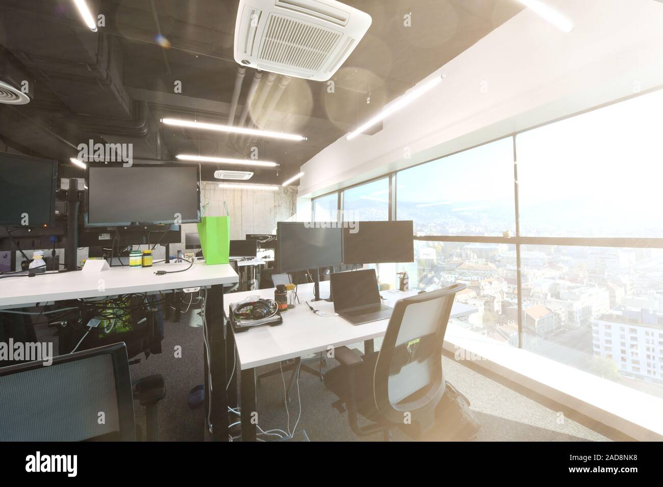 Empty Modern open plan Office Stock Photo - Alamy