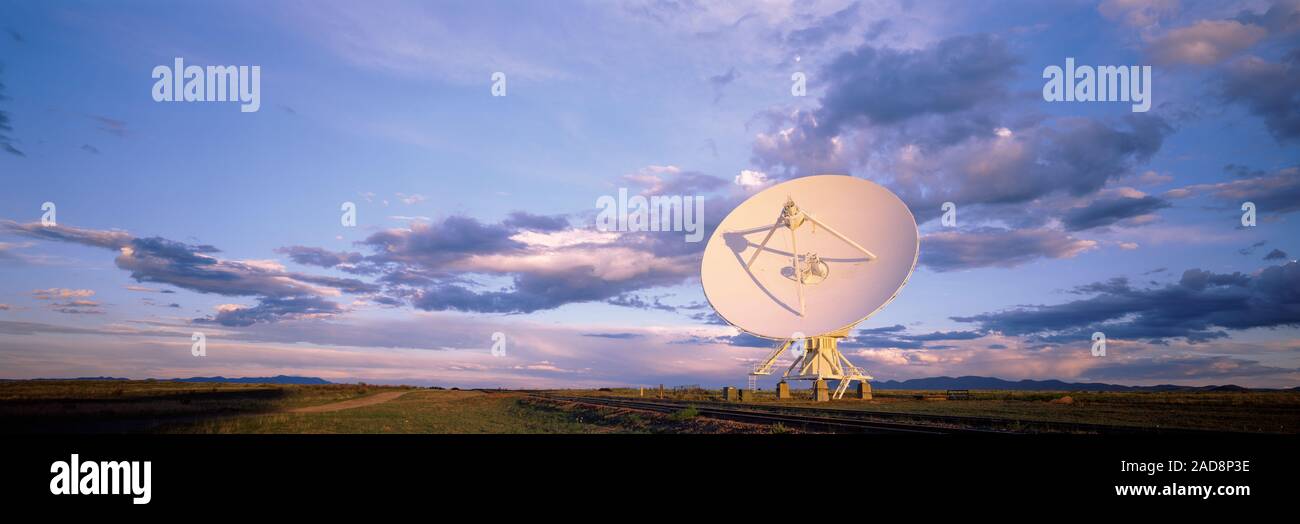 Very large array new mexico dusk hi-res stock photography and images ...