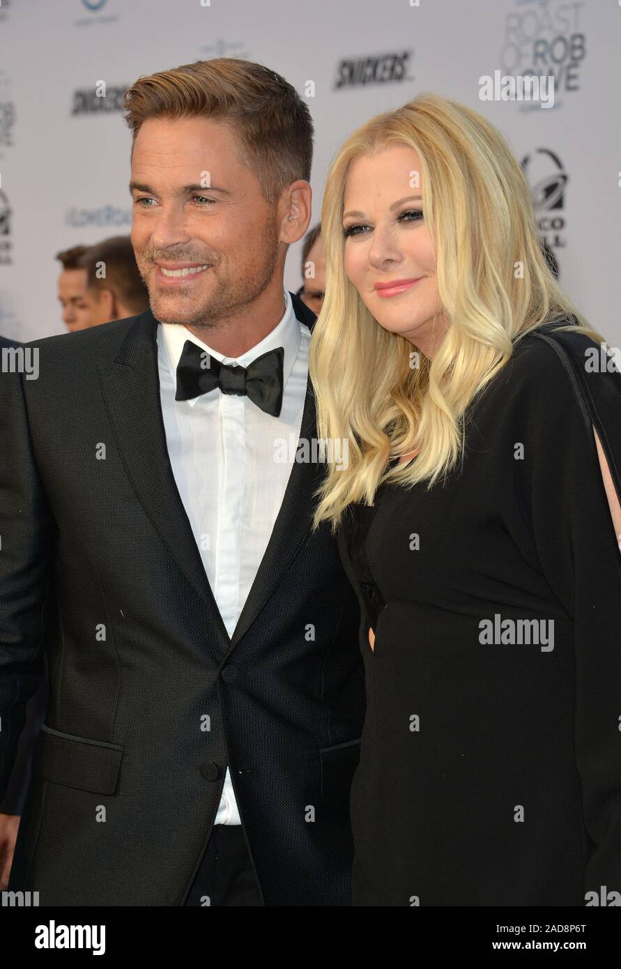 Rob lowe wife sheryl berkoff hi-res stock photography and images - Alamy