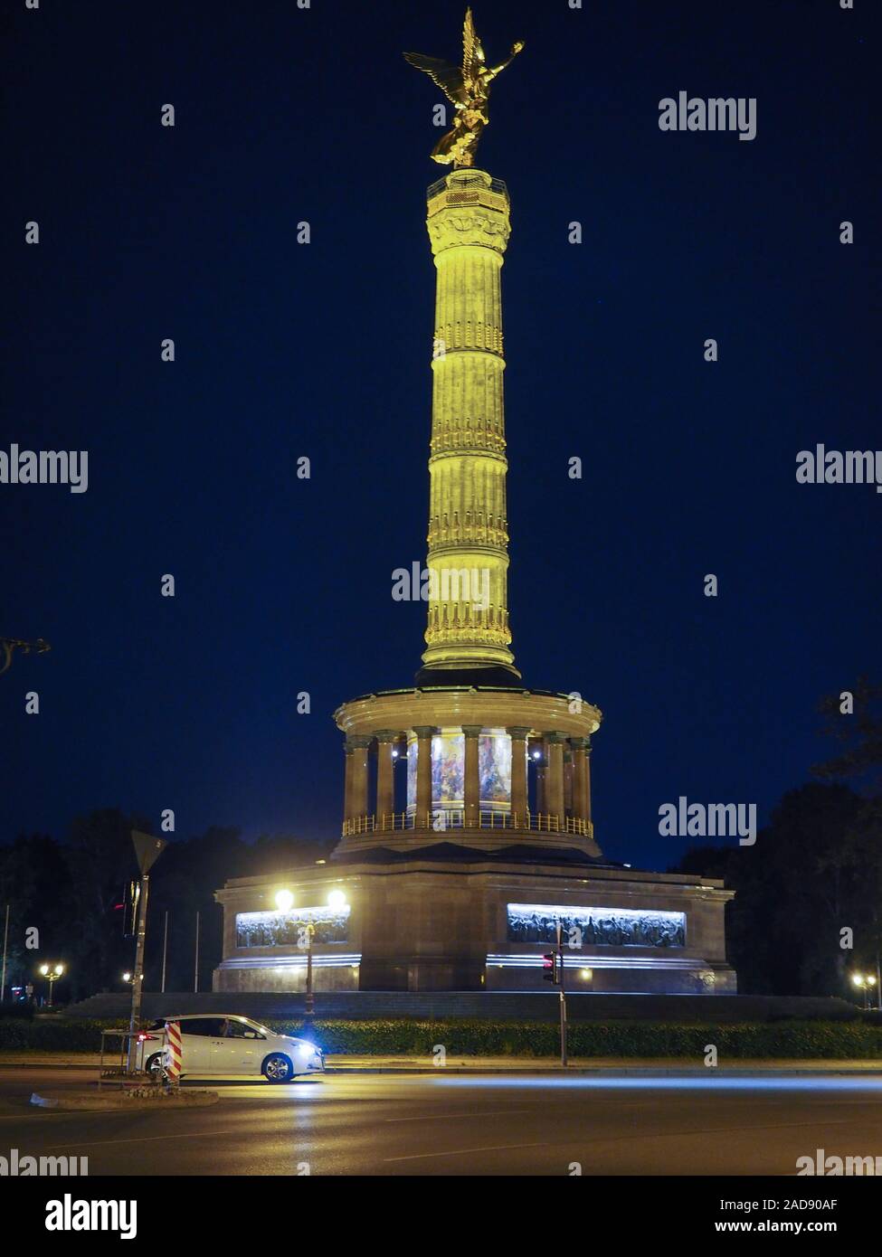 Angel statue in Berlin Stock Photo - Alamy