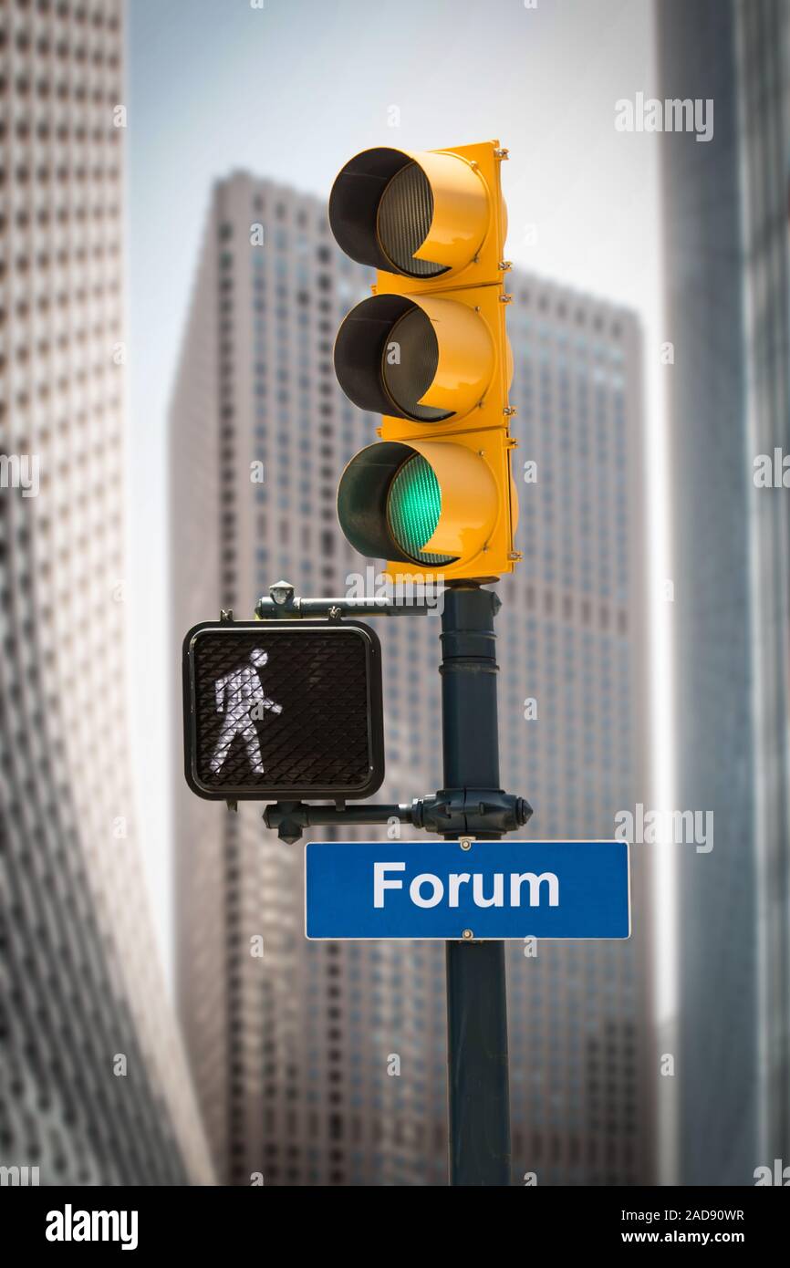 Discussion forums hi-res stock photography and images - Alamy