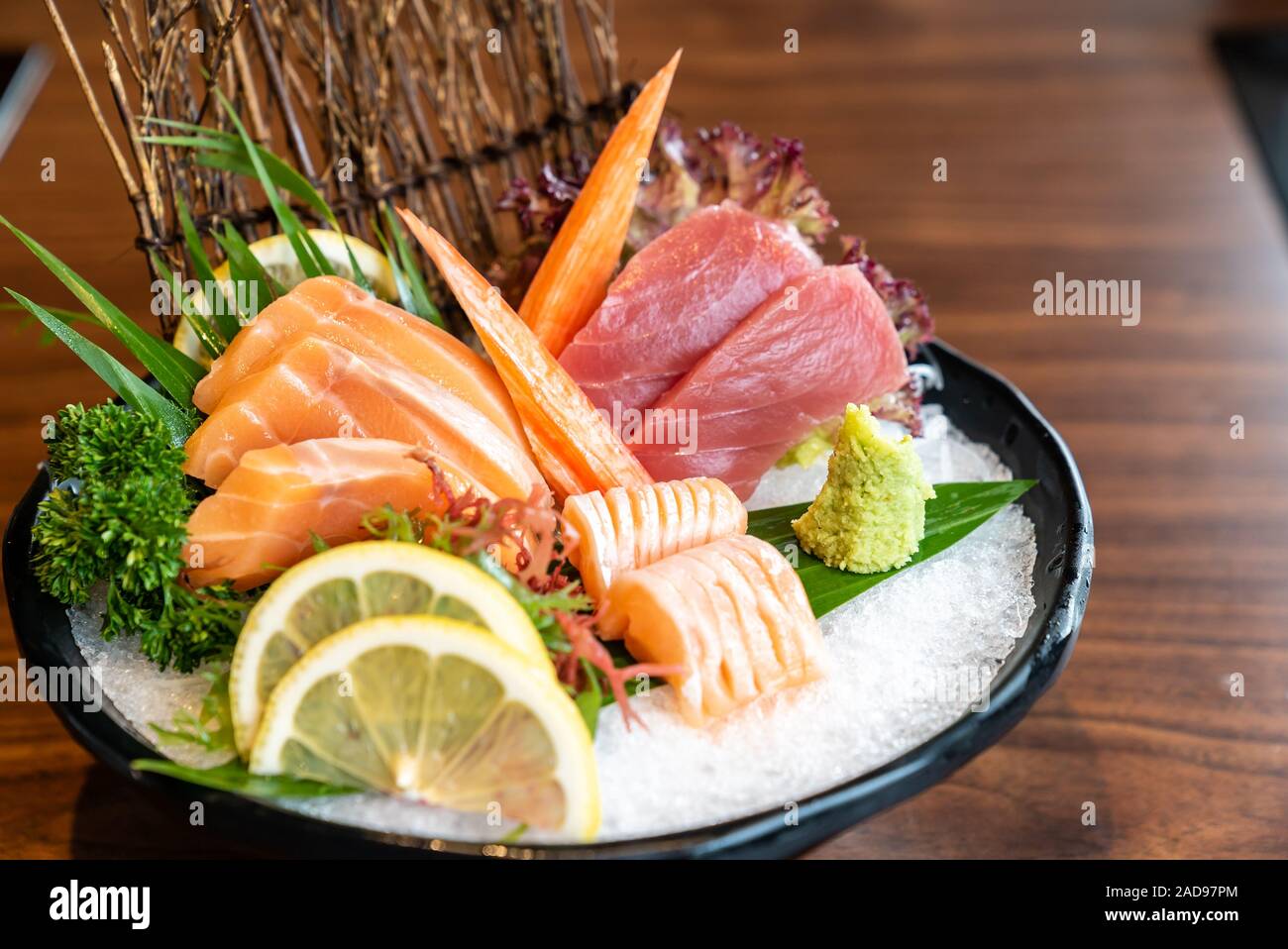 Sashimi mix hi-res stock photography and images - Alamy