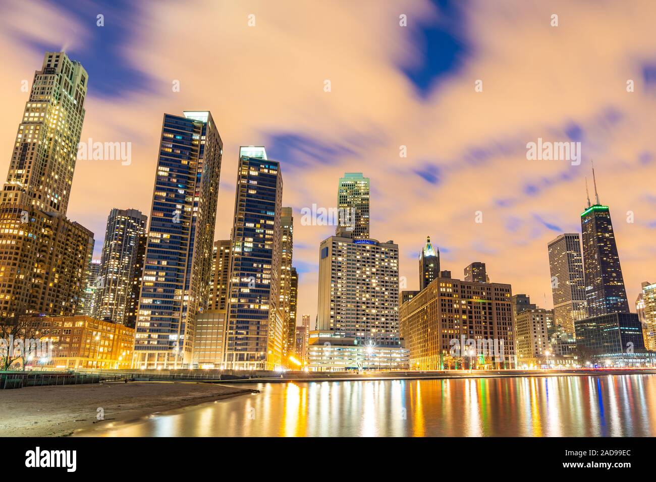 Chicago Skylines at night Stock Photo - Alamy