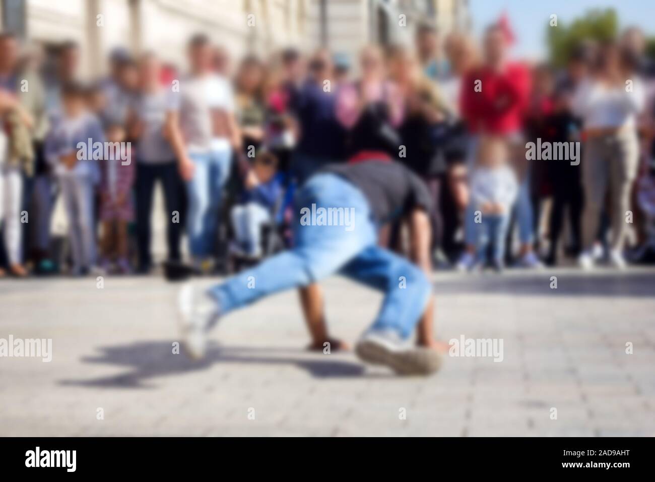 Street break dance show Stock Photo - Alamy