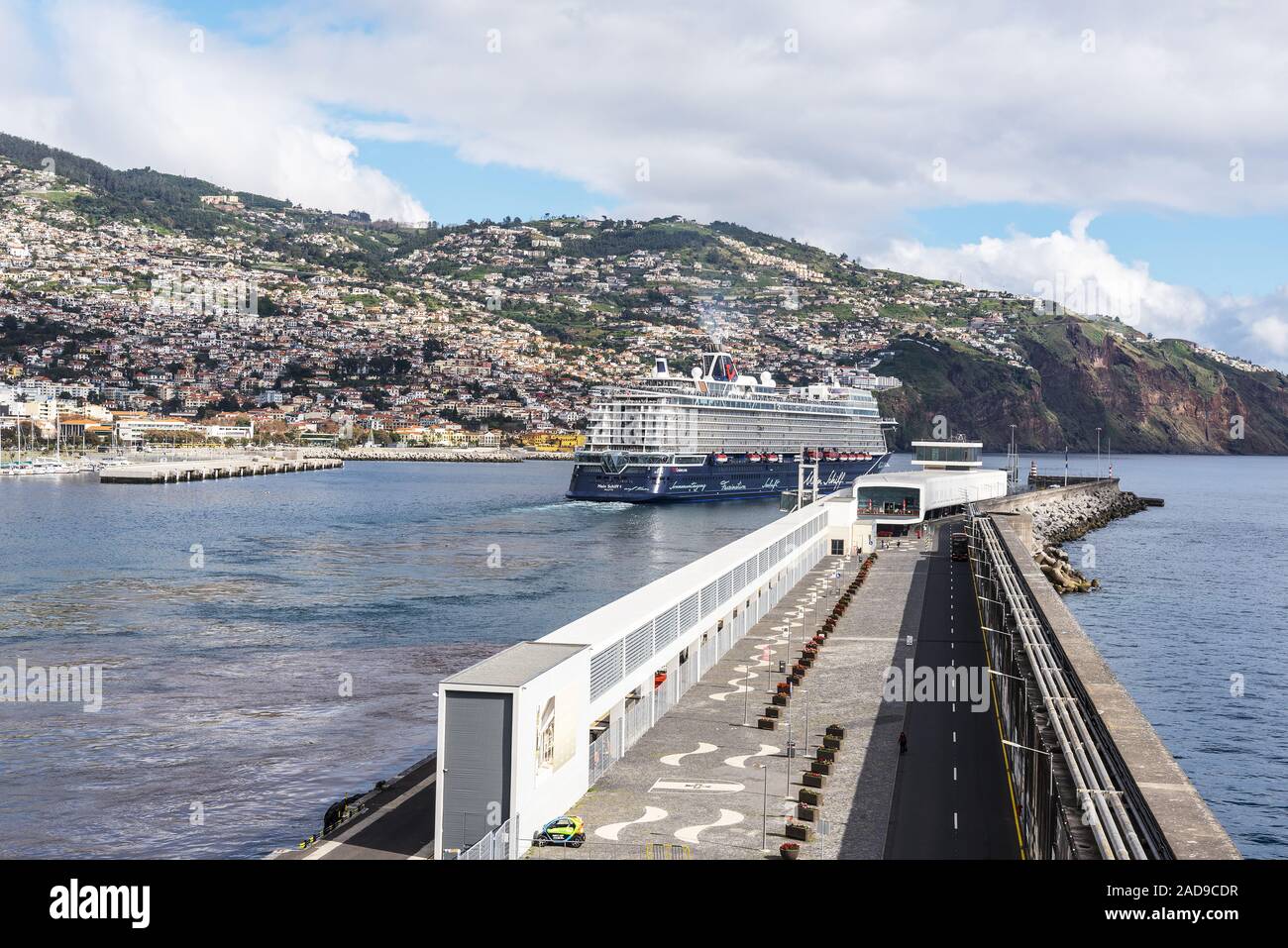 Madeira funchal cruise ship port hi-res stock photography and images ...