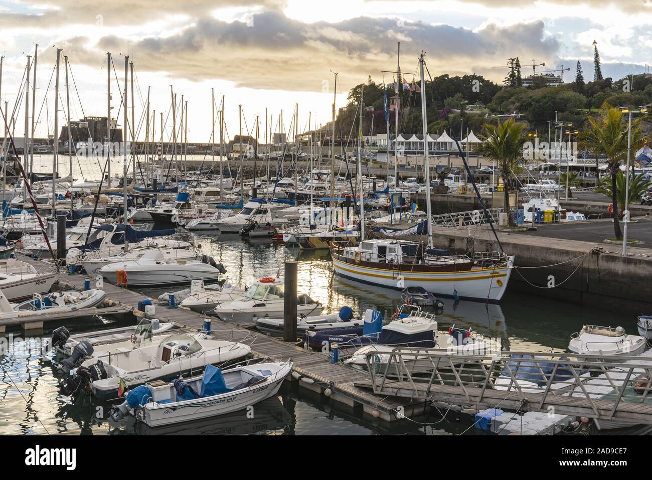 Waterfront boat excursion dock ocean hi-res stock photography and ...