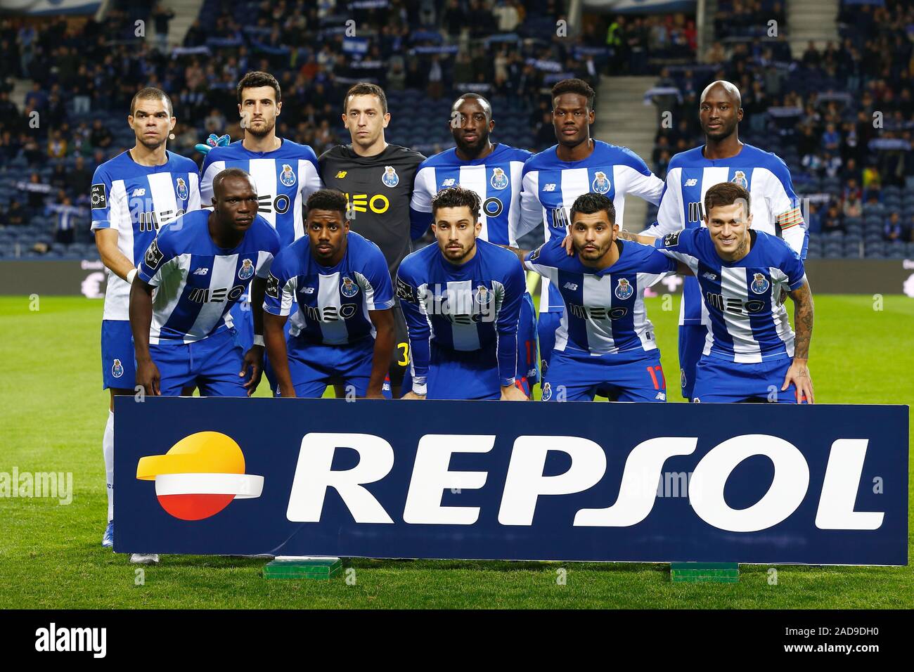 Porto, Portugal. 2nd Dec, 2019. FC Porto team group line-up (Porto ...
