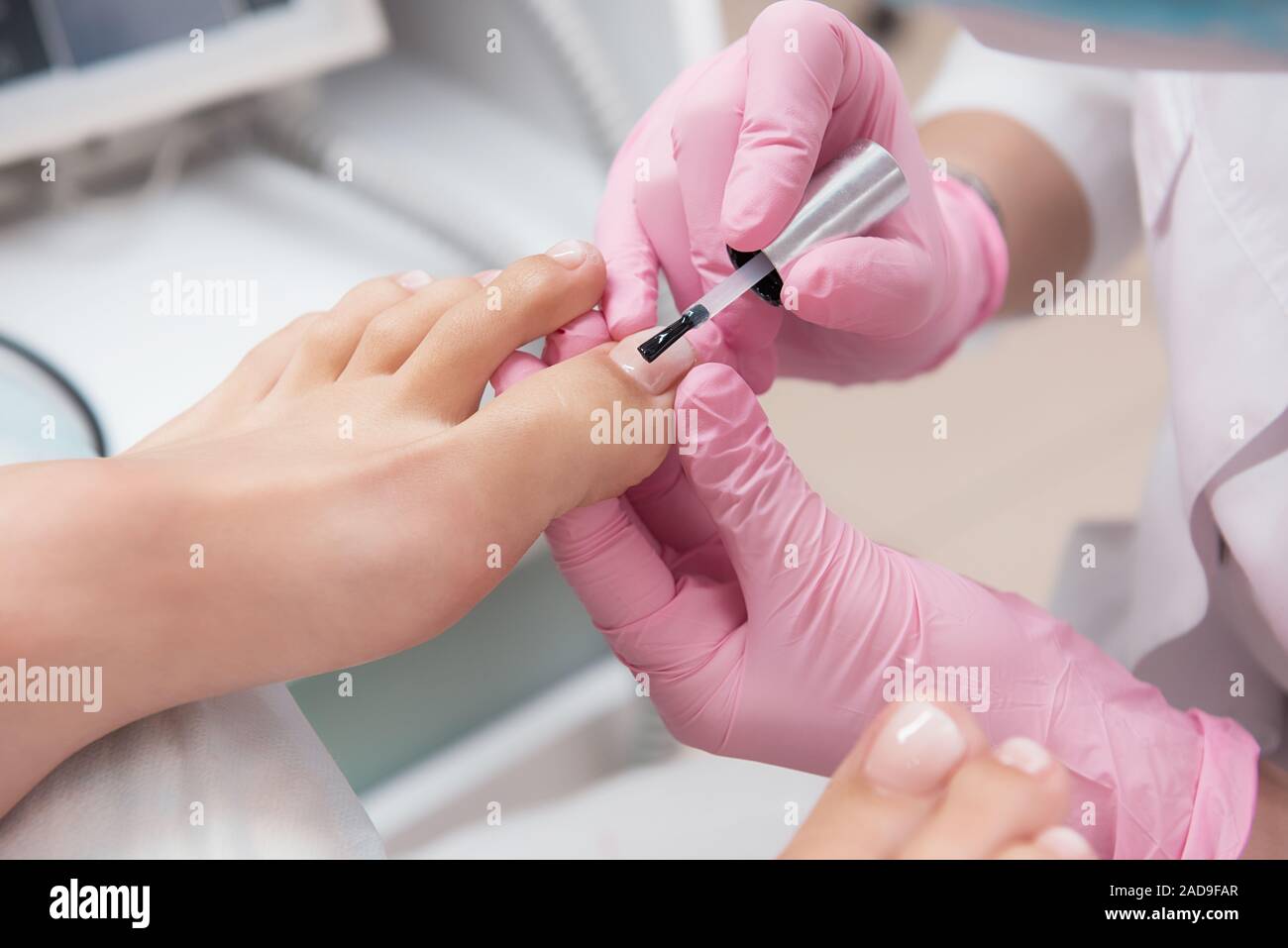 Procedure of pedicure in beauty salon Stock Photo - Alamy