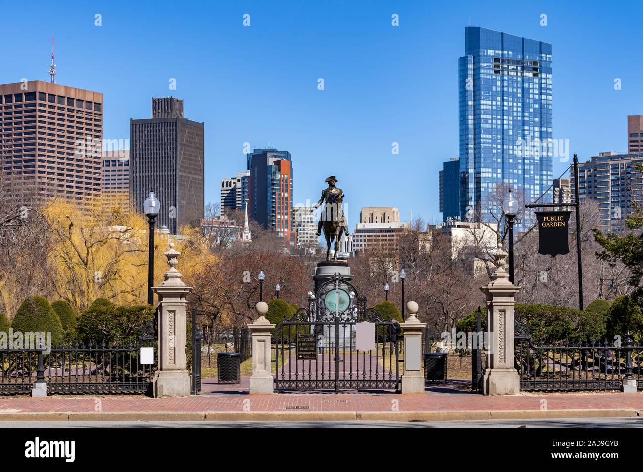 Boston george washington statue hi-res stock photography and images - Alamy