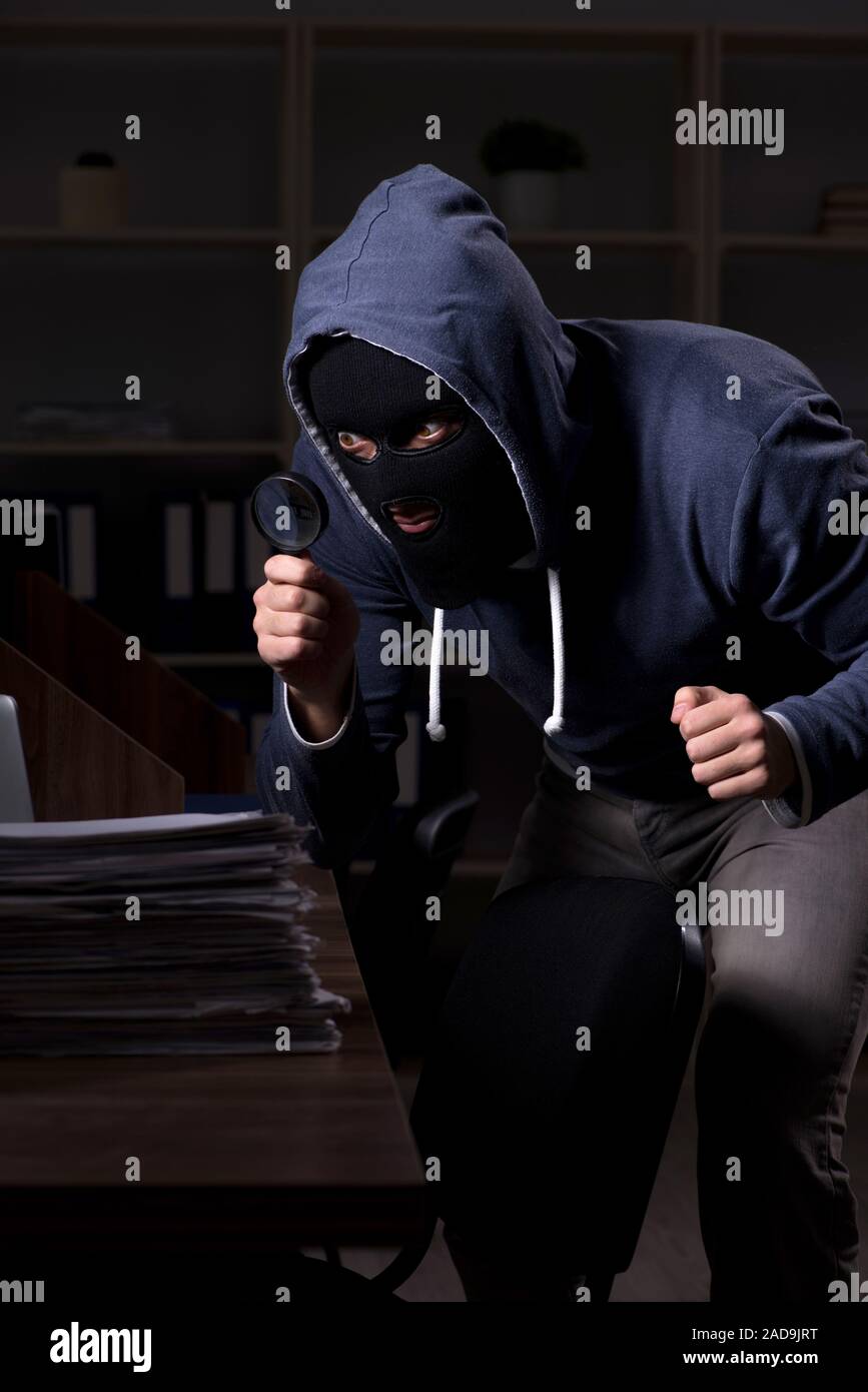 Spy in balaclava mask looking hi-res stock photography and images - Alamy