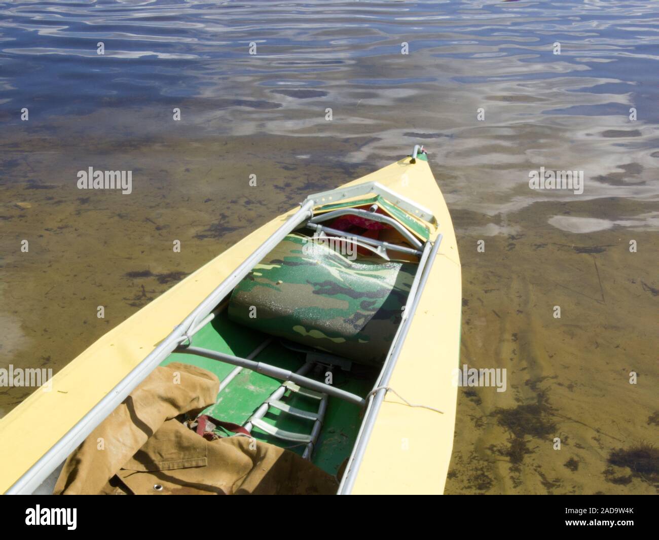 Aleutian canoe hi-res stock photography and images - Alamy
