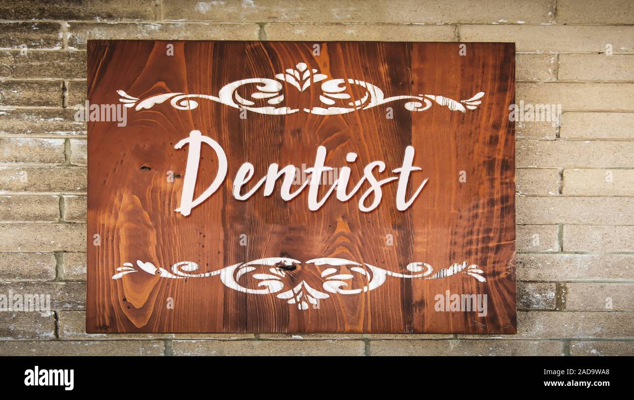 Street Sign to Dentist Stock Photo - Alamy