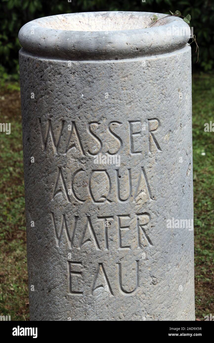 Water column hi-res stock photography and images - Alamy