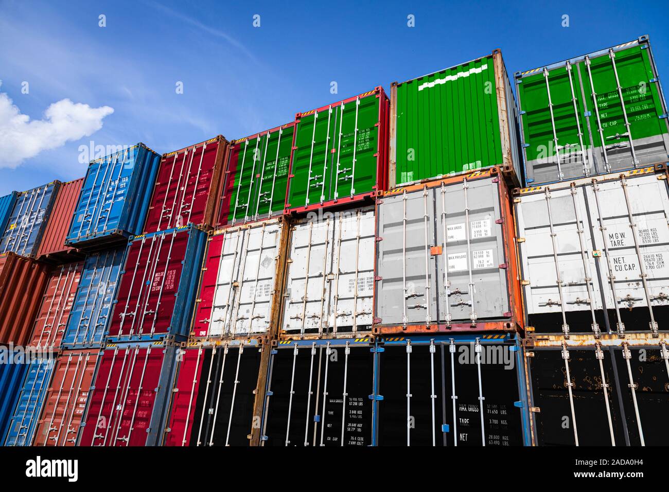 Dubai port containers hi-res stock photography and images - Alamy