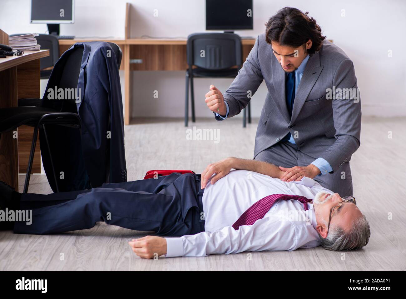 Heart attack first aid office hi-res stock photography and images - Alamy