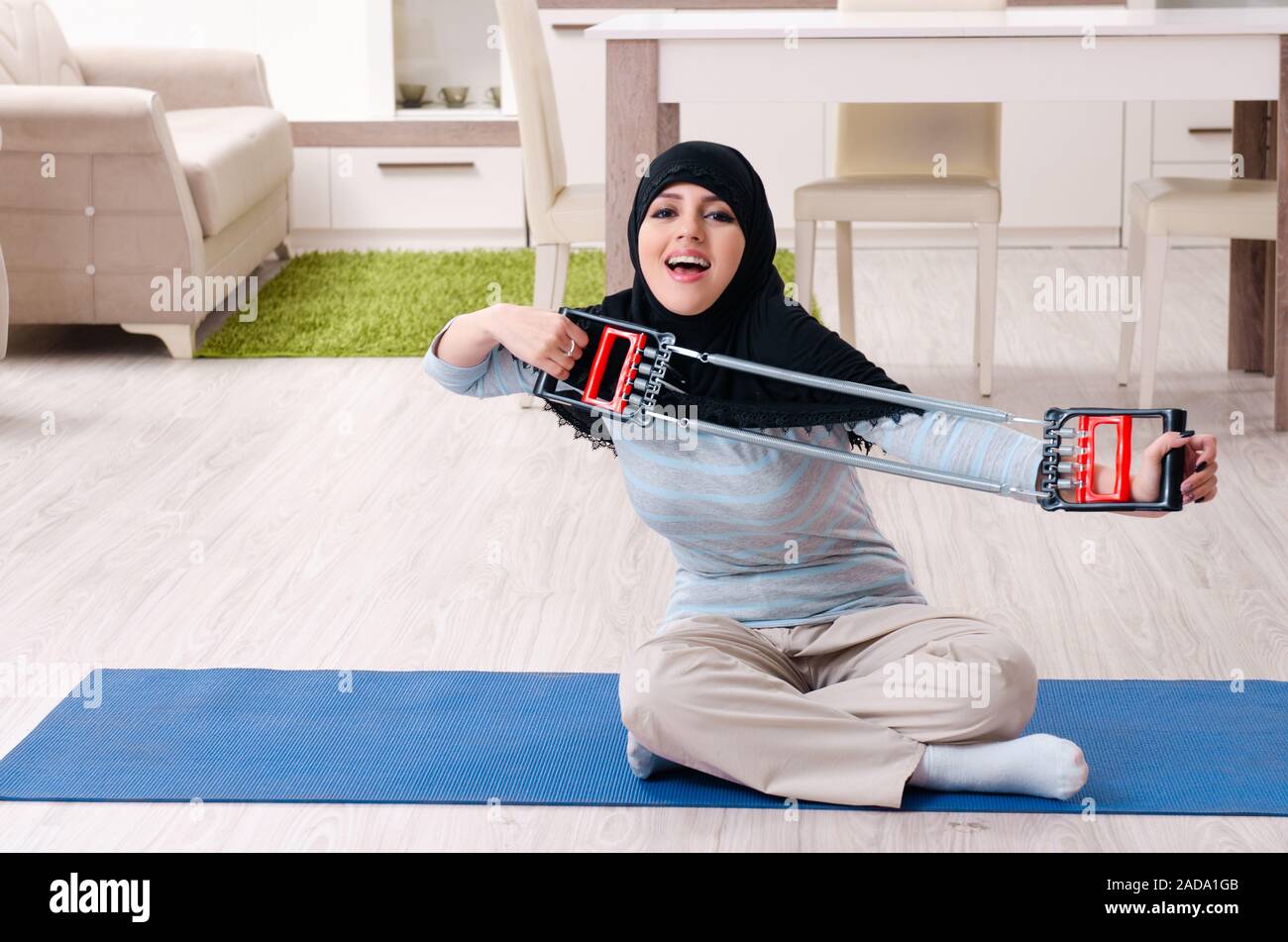 Woman in hijab sports hi-res stock photography and images - Alamy