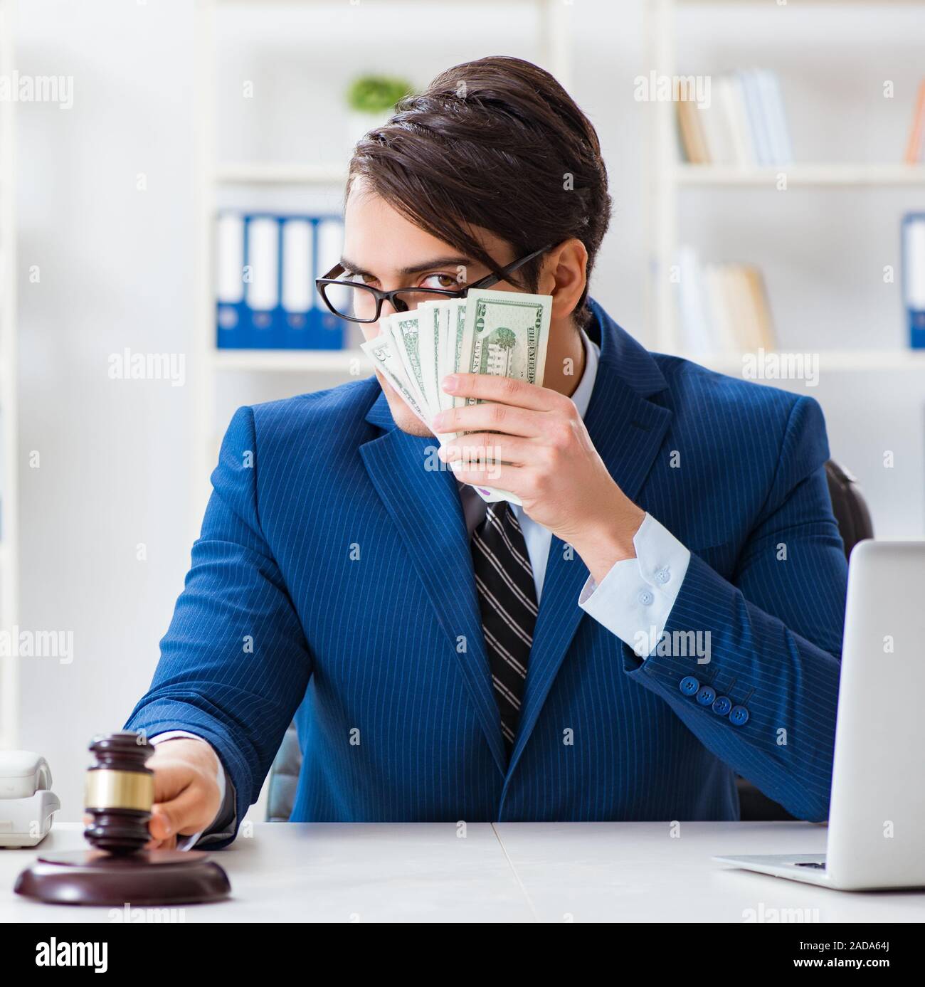 Lawyer receiving money as bribe hi-res stock photography and images - Alamy