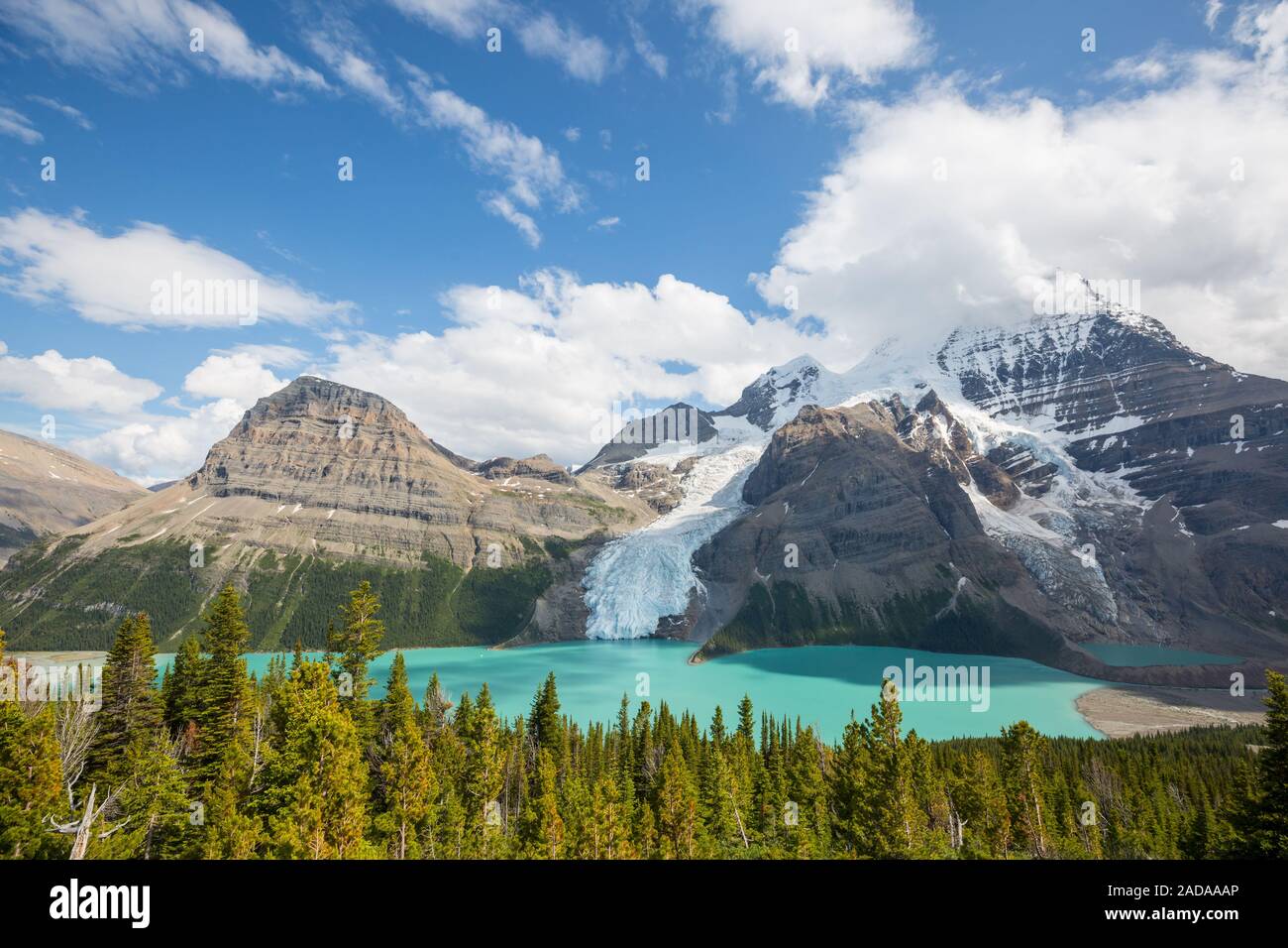 Mt robson glacier hi-res stock photography and images - Alamy
