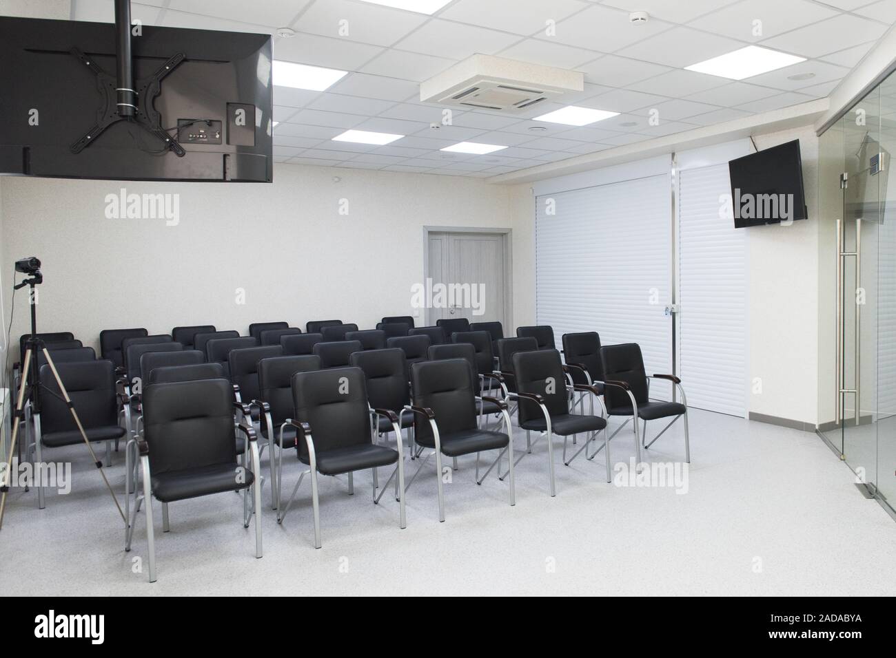 Empty classroom interior Stock Photo - Alamy