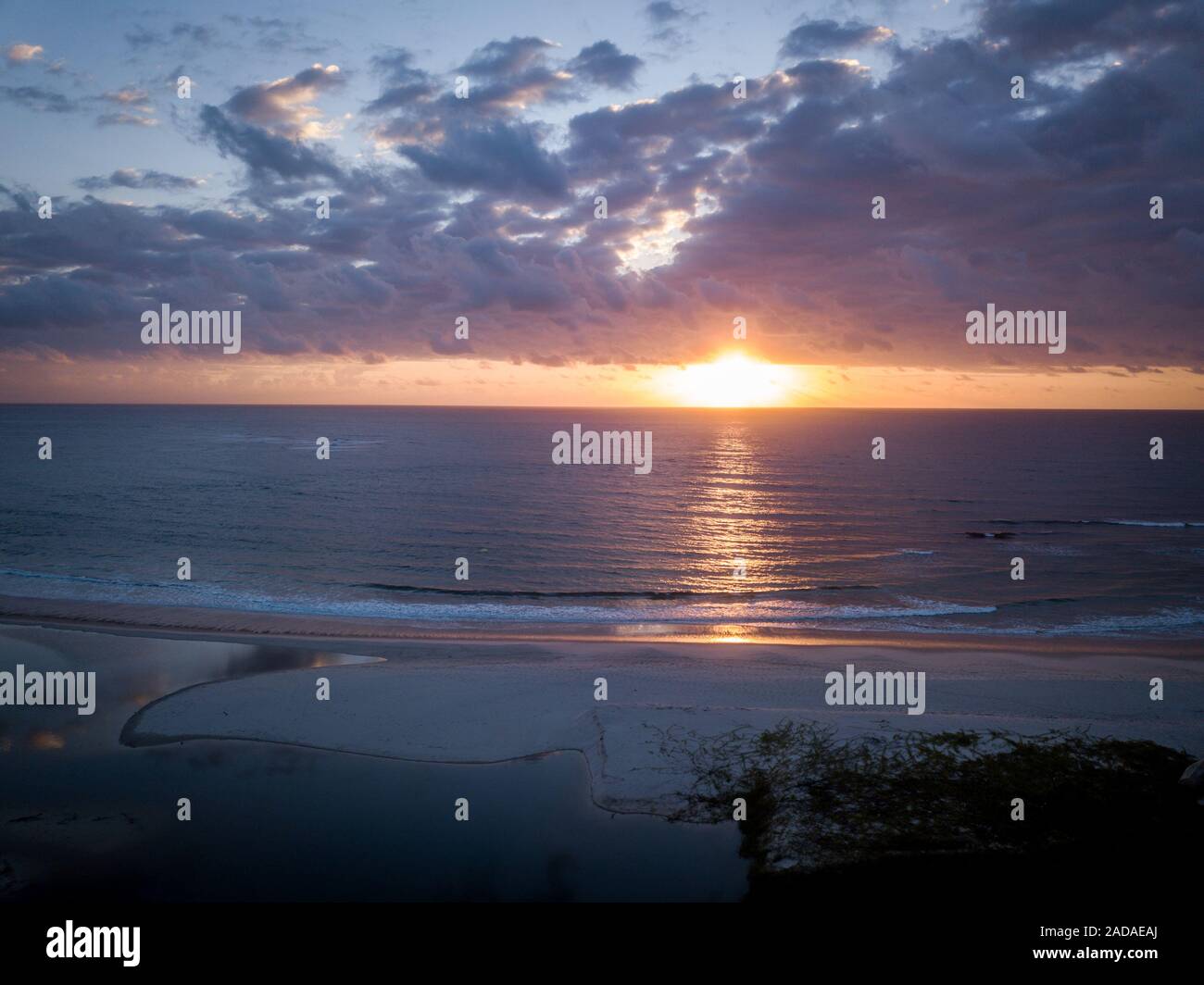 Indian ocean sunrise hi-res stock photography and images - Alamy