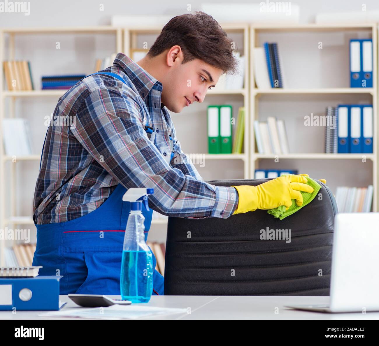 Happy tidy office desk hi-res stock photography and images - Alamy