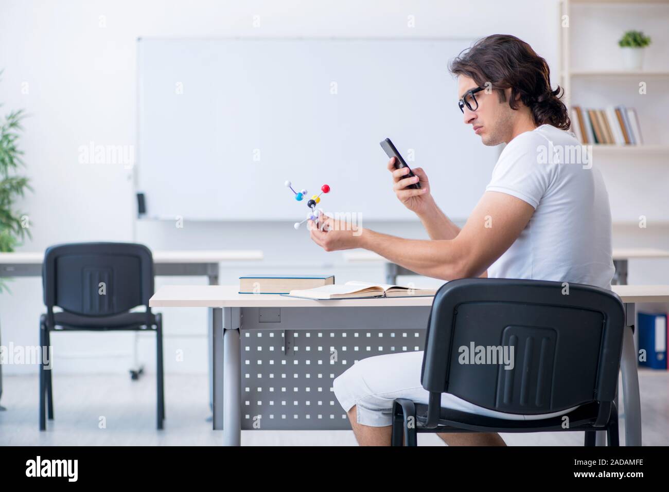 Male student model molecule hi-res stock photography and images - Alamy