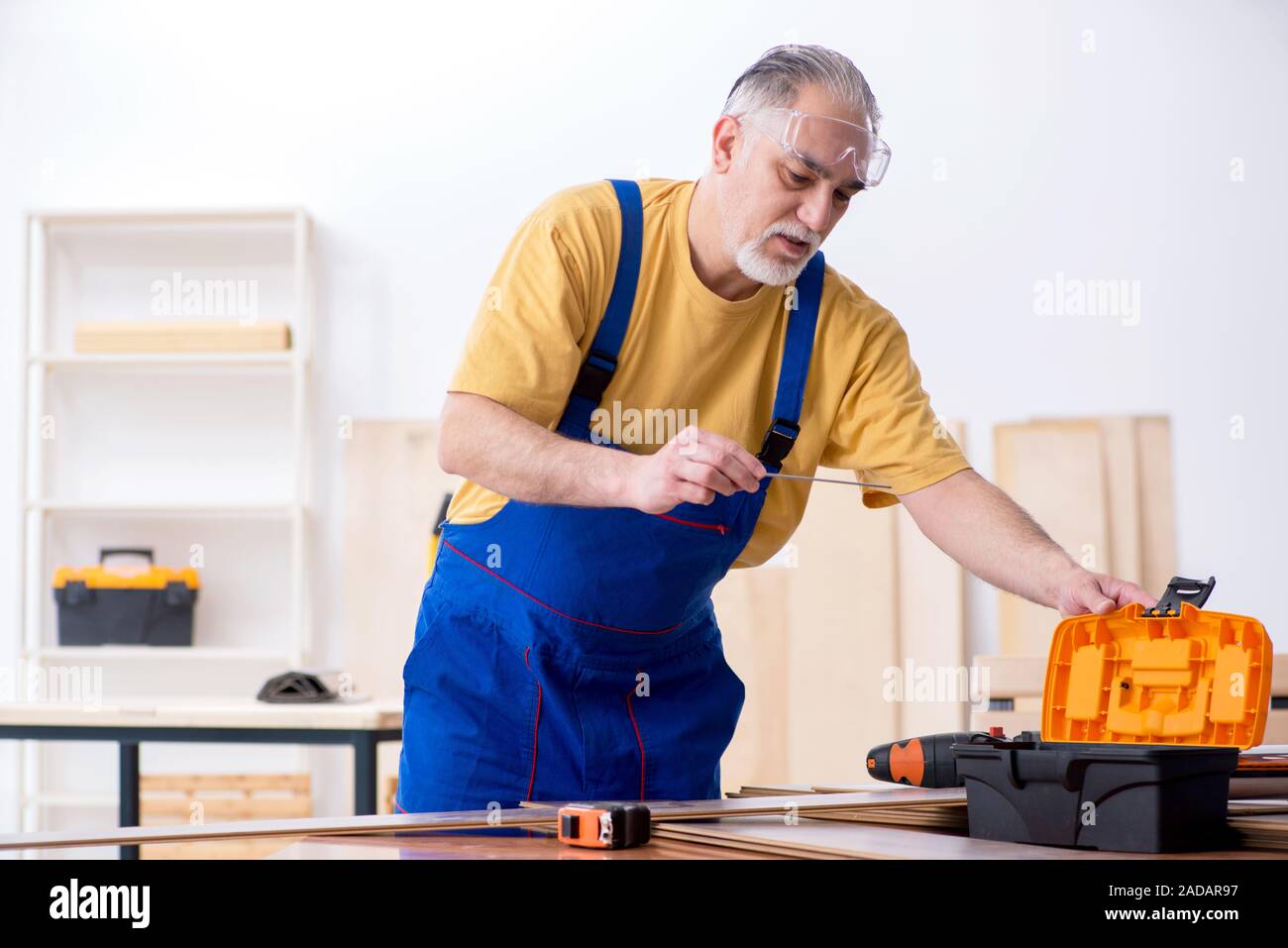 Old male ca hi-res stock photography and images - Alamy