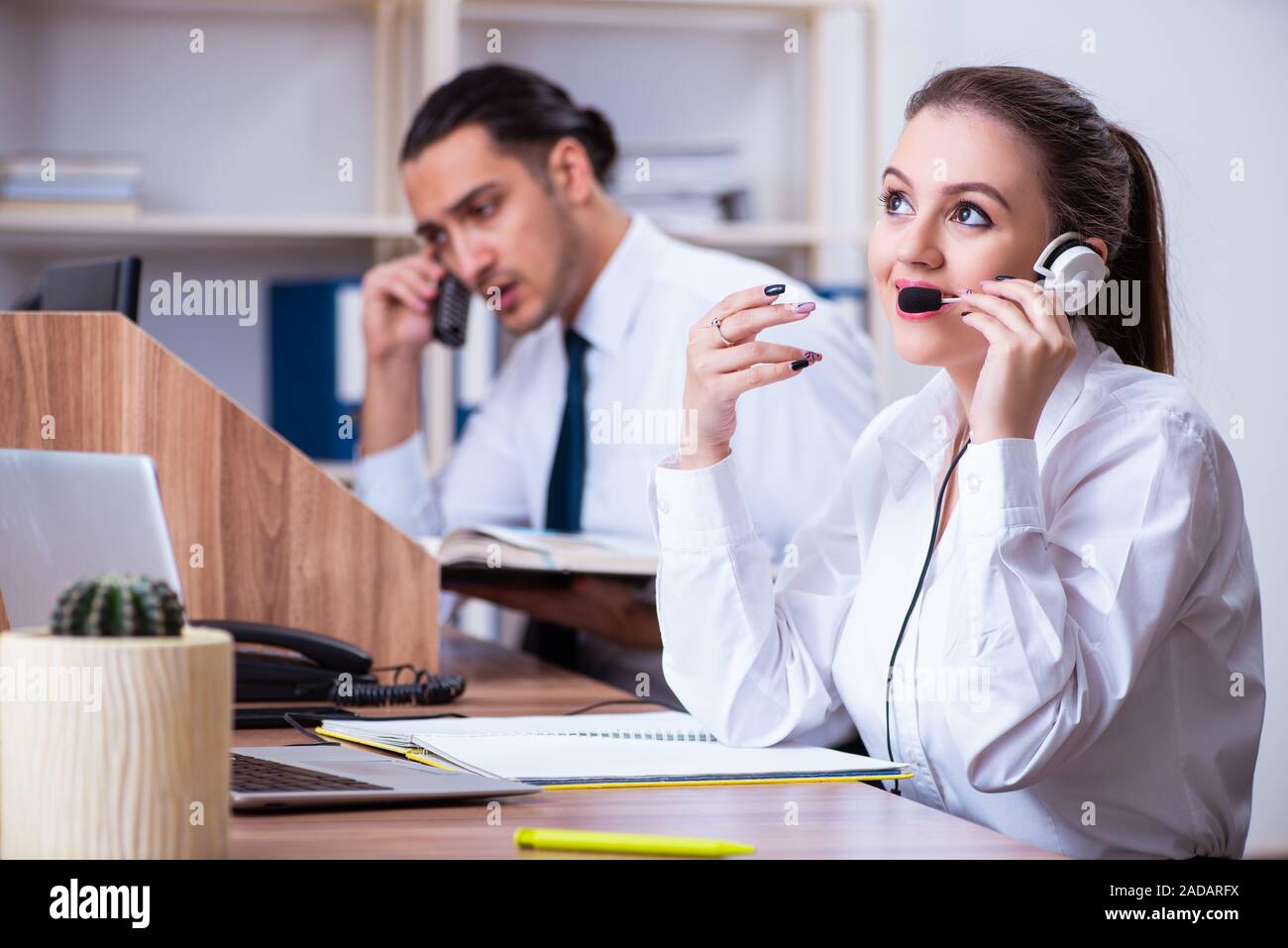 Computer operators in office hi-res stock photography and images - Alamy