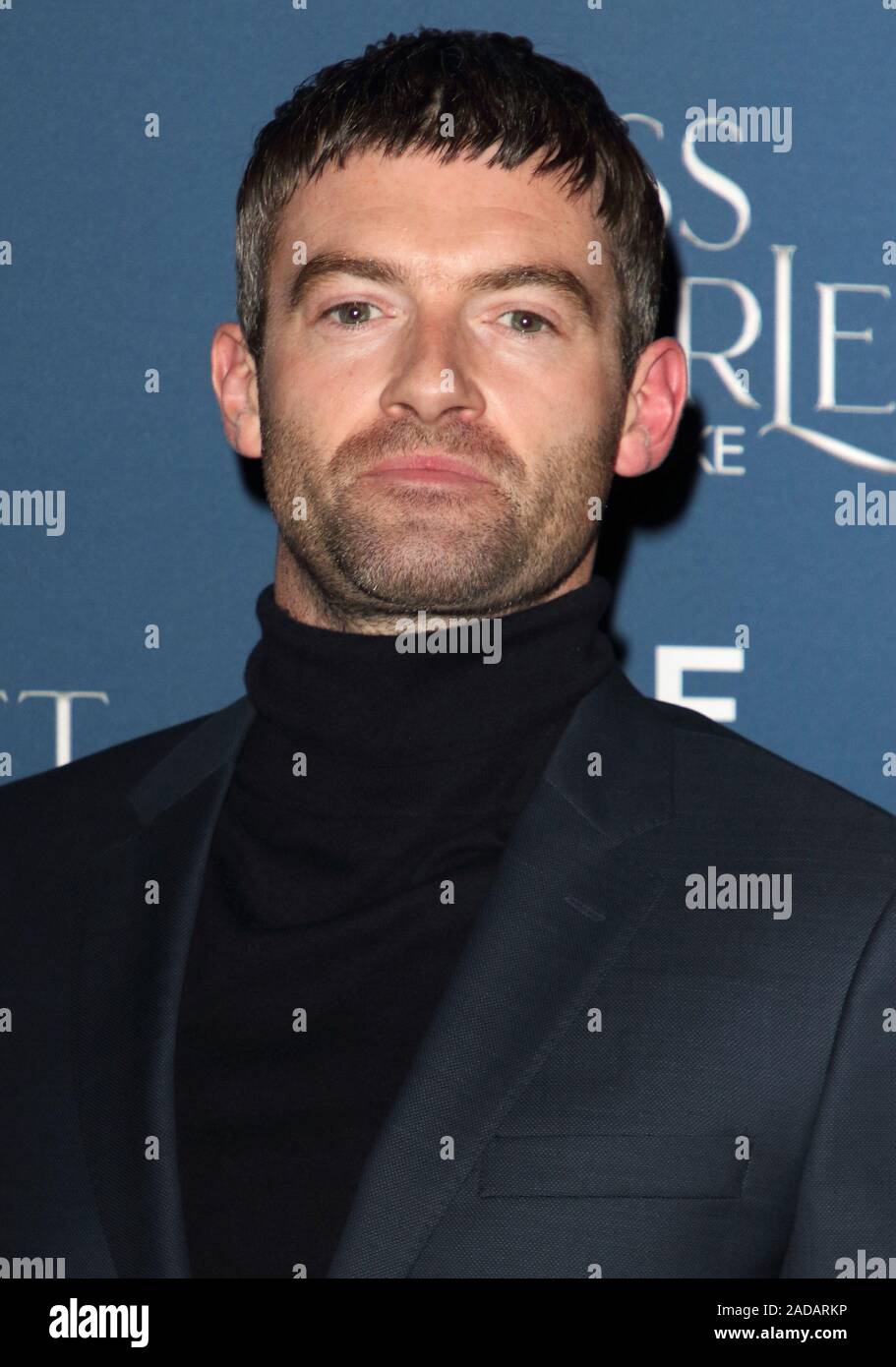 Miss scarlet hi-res stock photography and images - Alamy