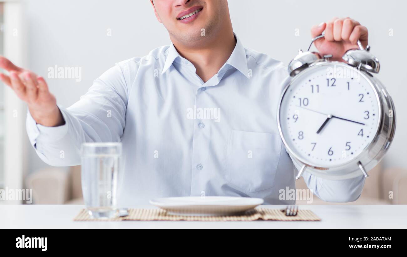 Concept of slow service in restaurants Stock Photo - Alamy