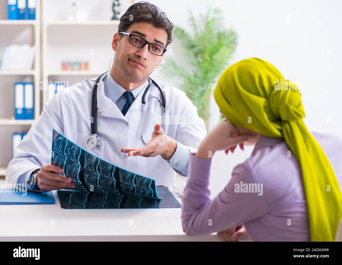Patient with cancer scarf hi-res stock photography and images - Alamy