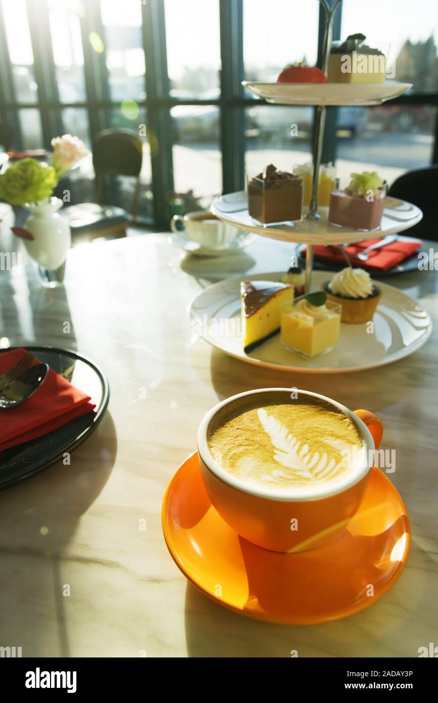 Comfortable positioning hi-res stock photography and images - Alamy