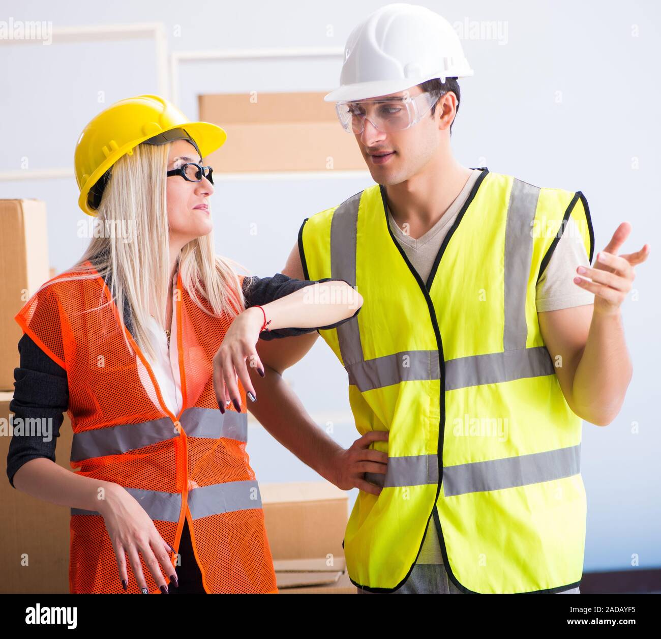 Delivering boxes to office hi-res stock photography and images - Alamy