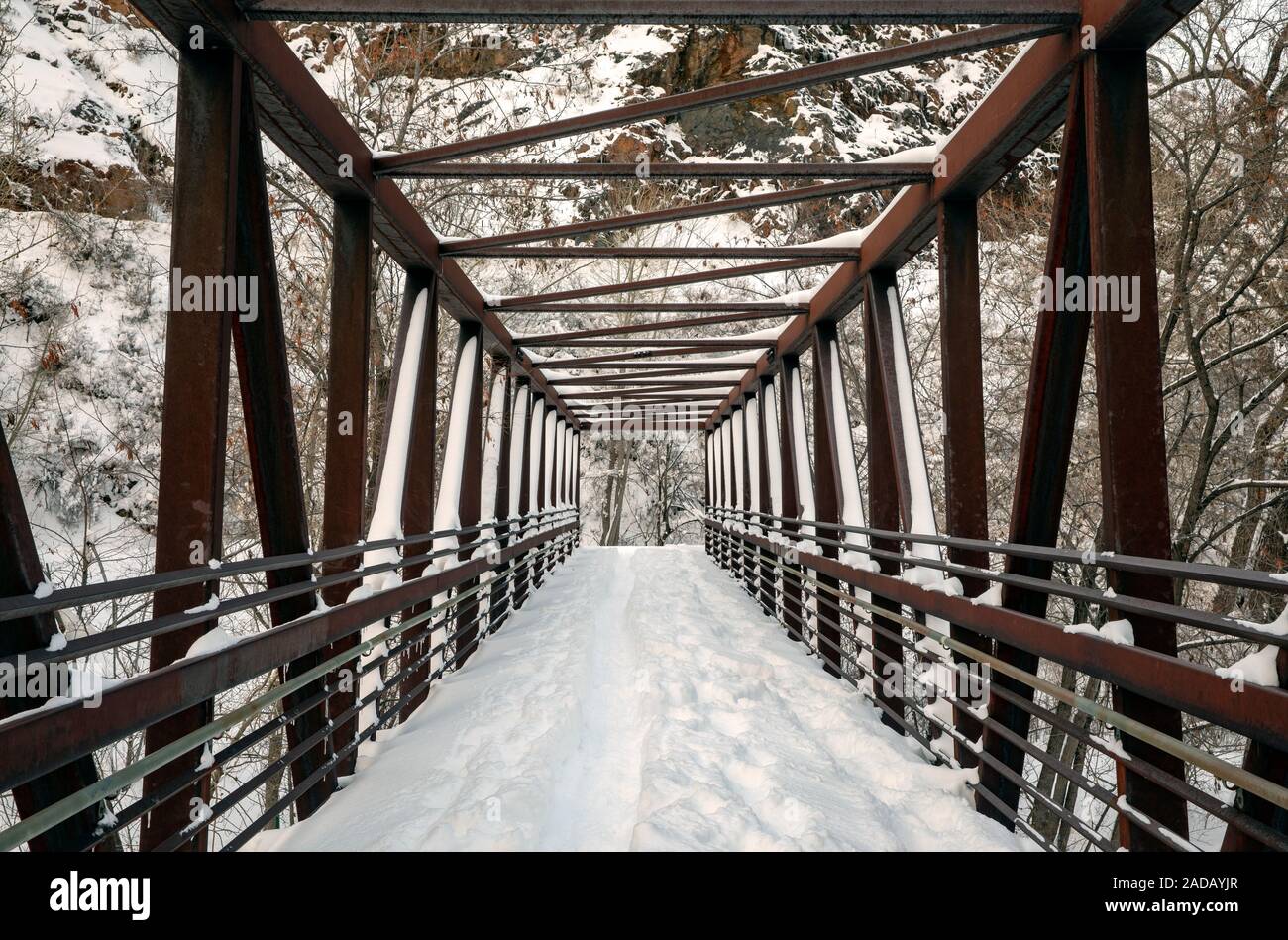 Covered suspension bridge hi-res stock photography and images - Alamy