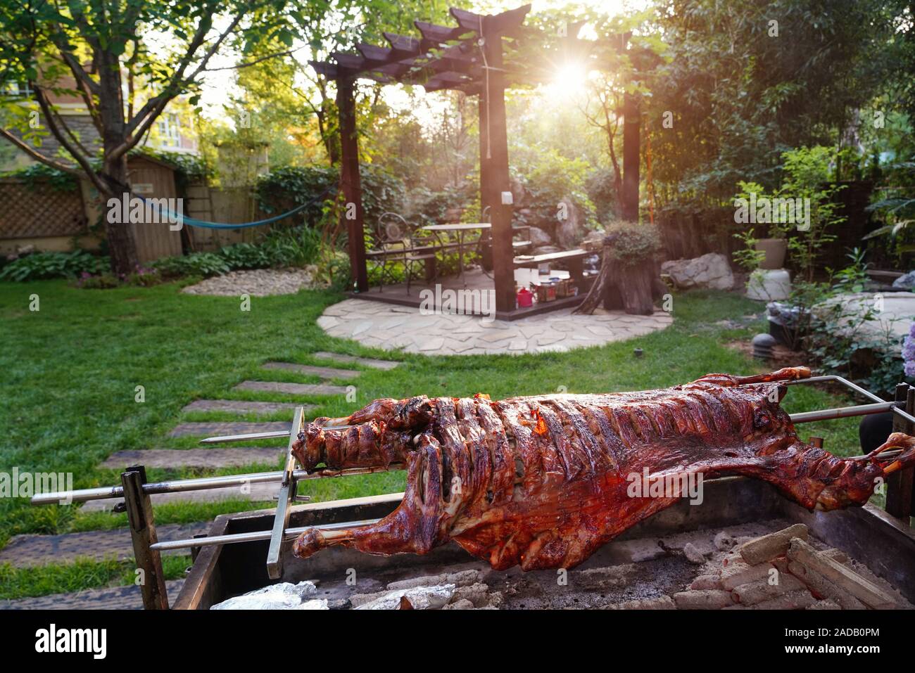 Roast Whole Lamb Stock Photo - Alamy
