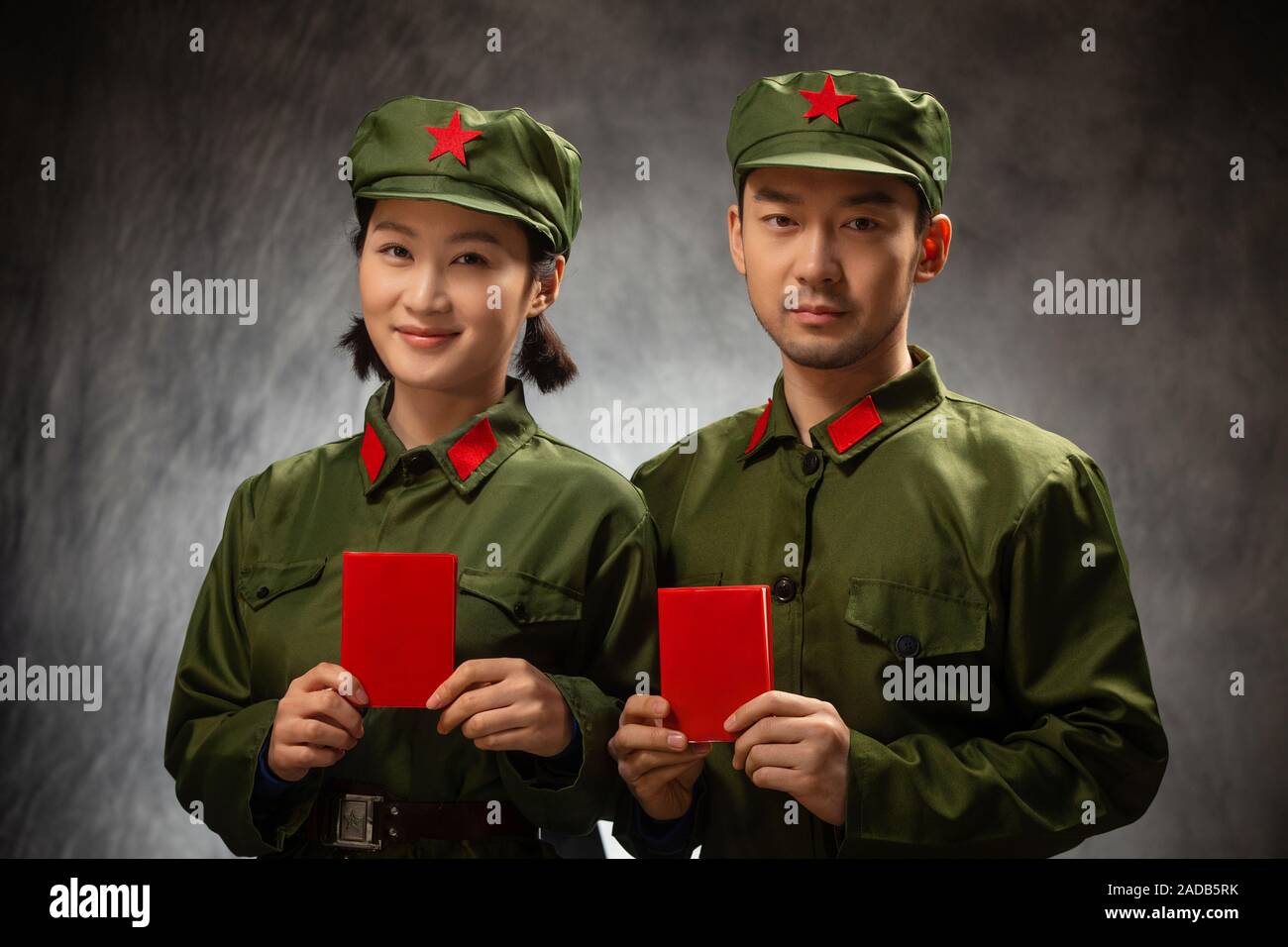Chinese red army uniform hi-res stock photography and images - Alamy