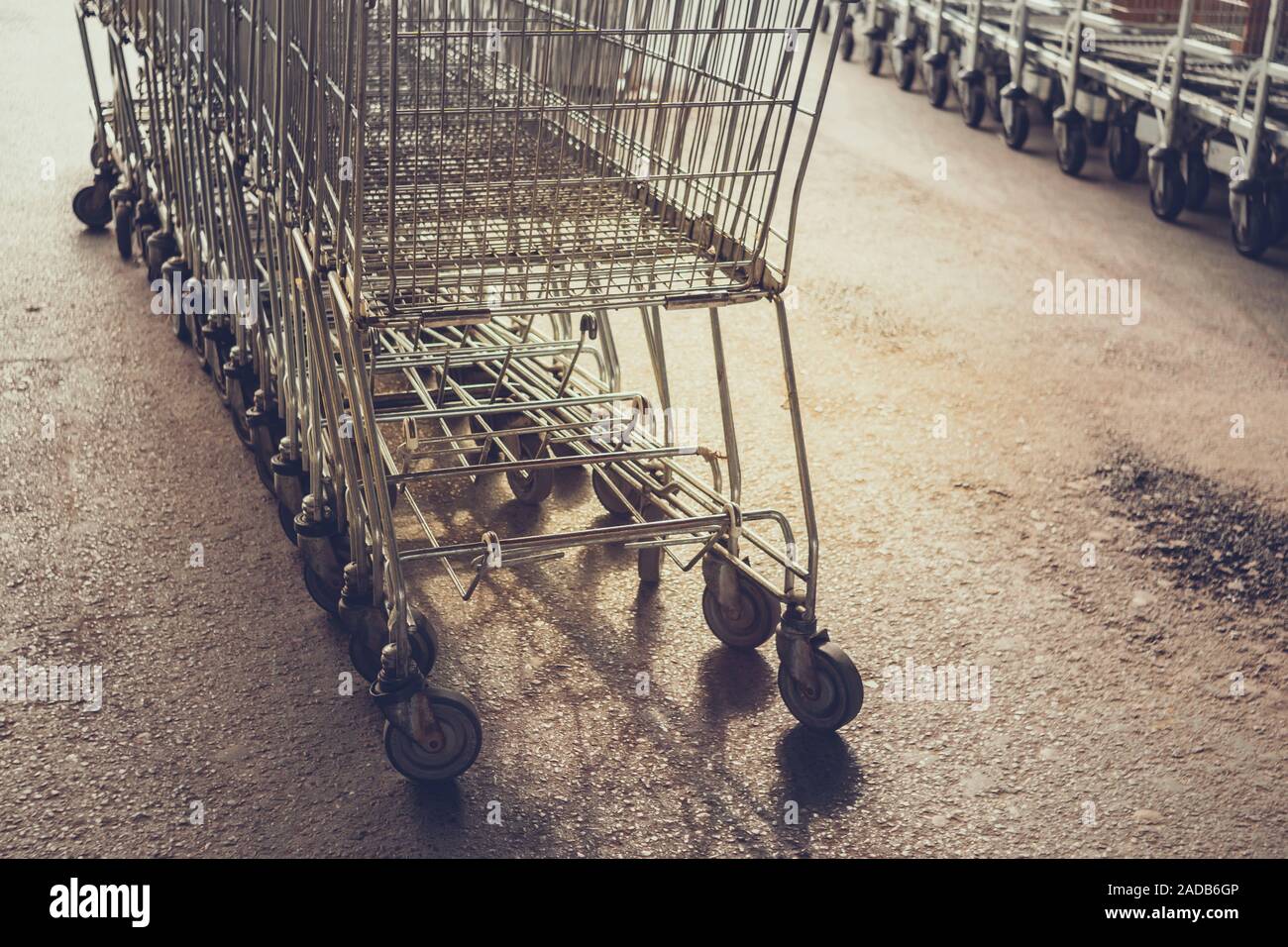 Hypermarket line people hi-res stock photography and images - Alamy