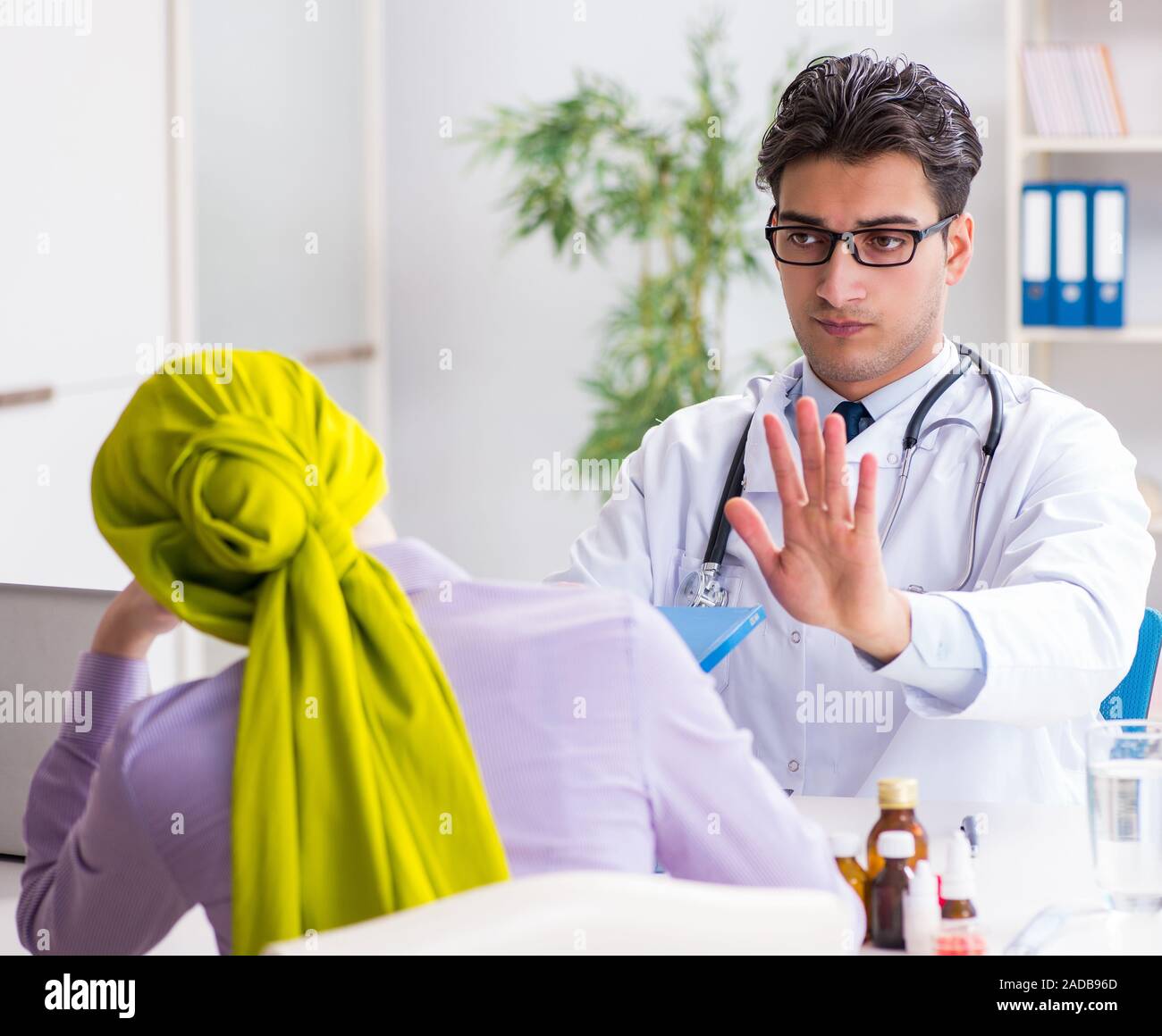 Patient with cancer scarf hi-res stock photography and images - Alamy