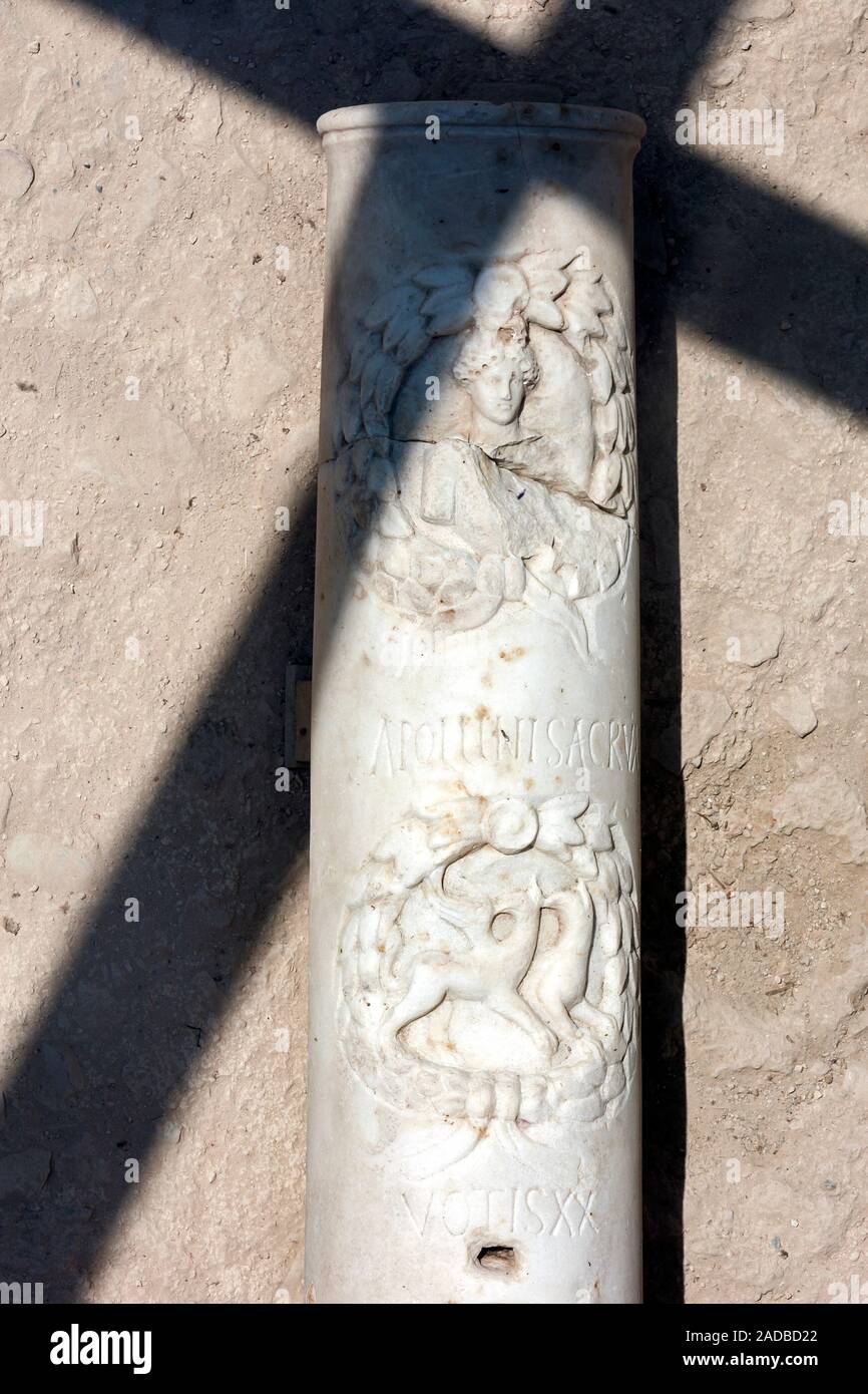 Column shadow hi-res stock photography and images - Alamy