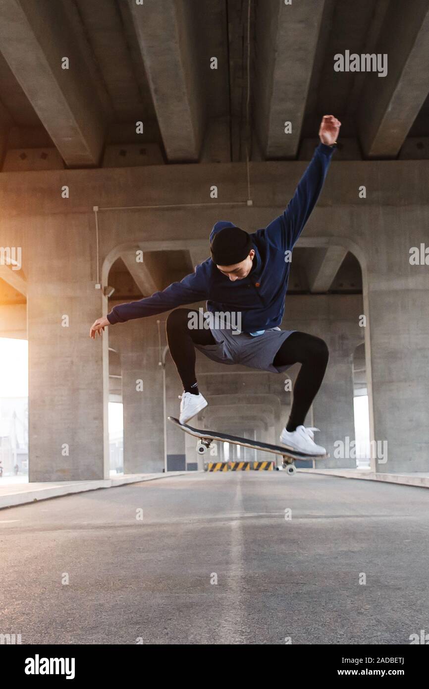 Young people skateboarding Stock Photo - Alamy