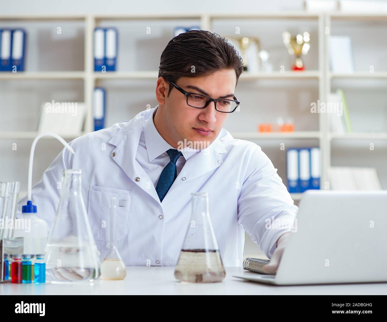 Young researcher scientist doing a water test contamination expe Stock ...