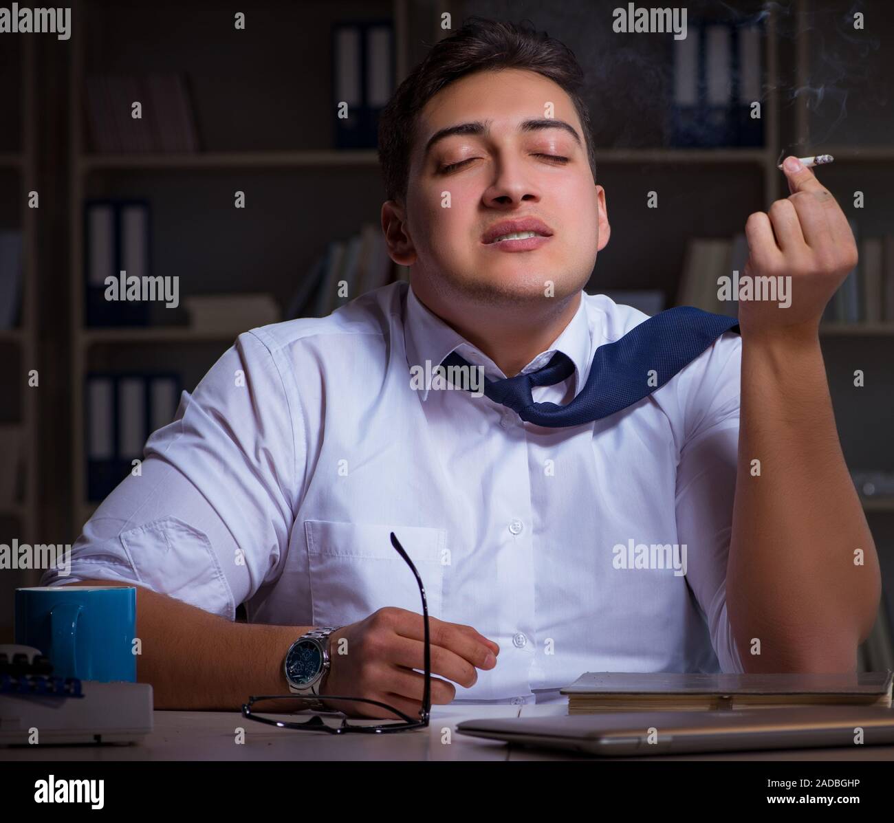 Man smoking joint 420 hi-res stock photography and images - Alamy