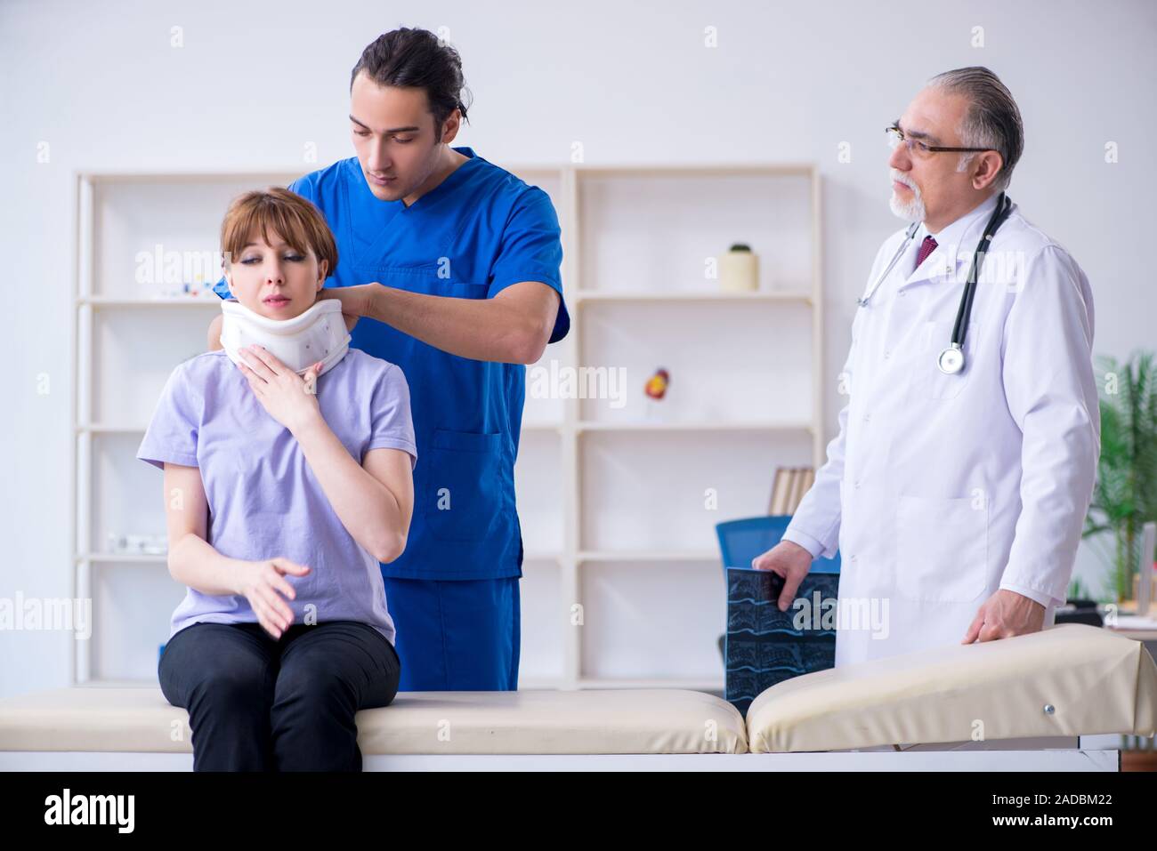 Doctor examining neck mri hi-res stock photography and images - Alamy