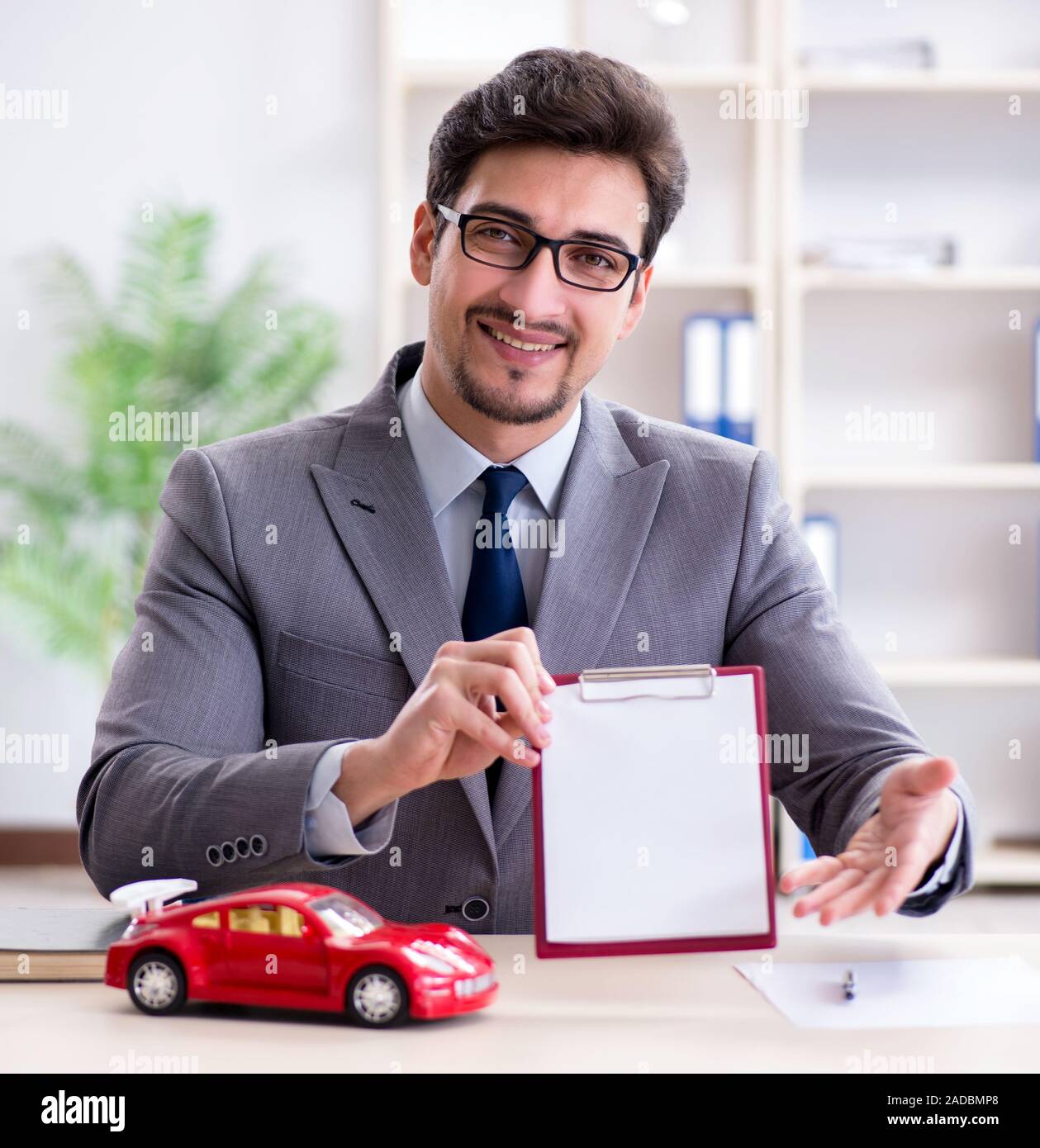 Motor insurance smiling vehicle hi-res stock photography and images - Alamy