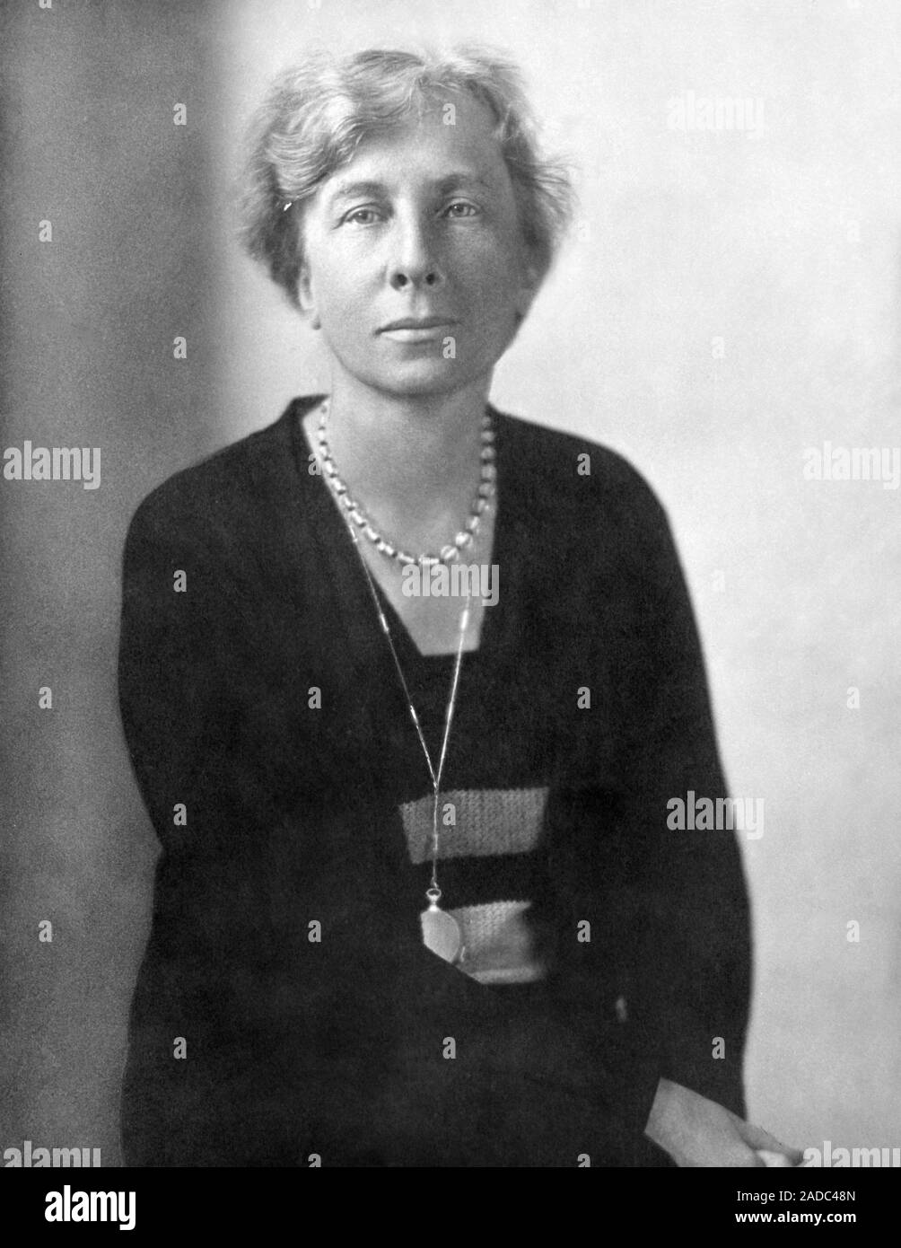 Lillian Evelyn Moller Gilbreth, US industrial psychologist. Lillian ...