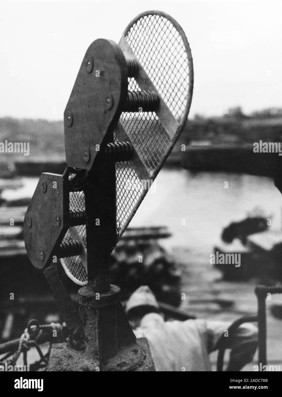 Japanese submarine radar antenna. World War II radar antenna mounted on ...