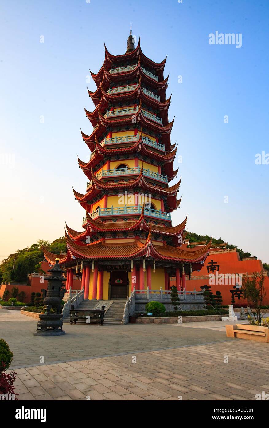 Zhejiang province china temple hi-res stock photography and images - Alamy