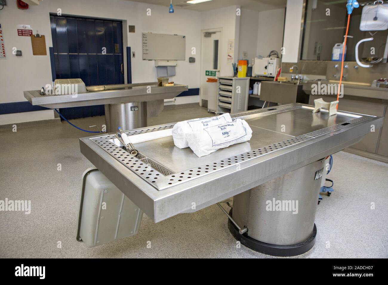 Autopsy room. Autopsy table in a mortuary Stock Photo - Alamy