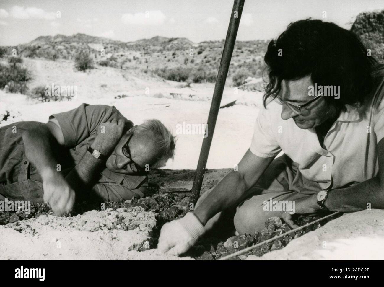 Louis Seymour Bazett Leakey (1903-1972) and his wife Mary Douglas Nicol ...